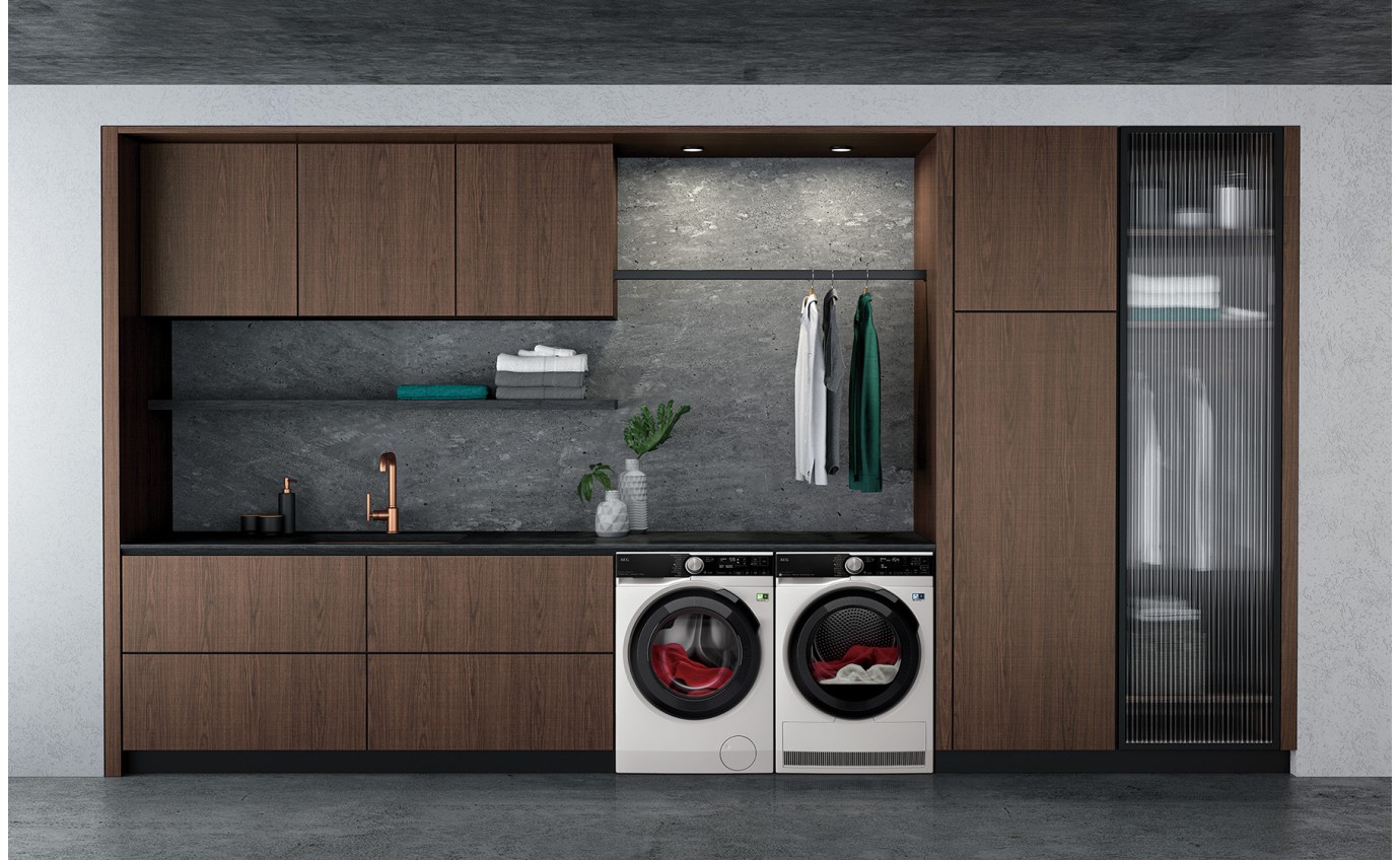 AEG 10kg 9000 Series Front Load Washer with AutoDose LF9516O8Q | Hart & Co.